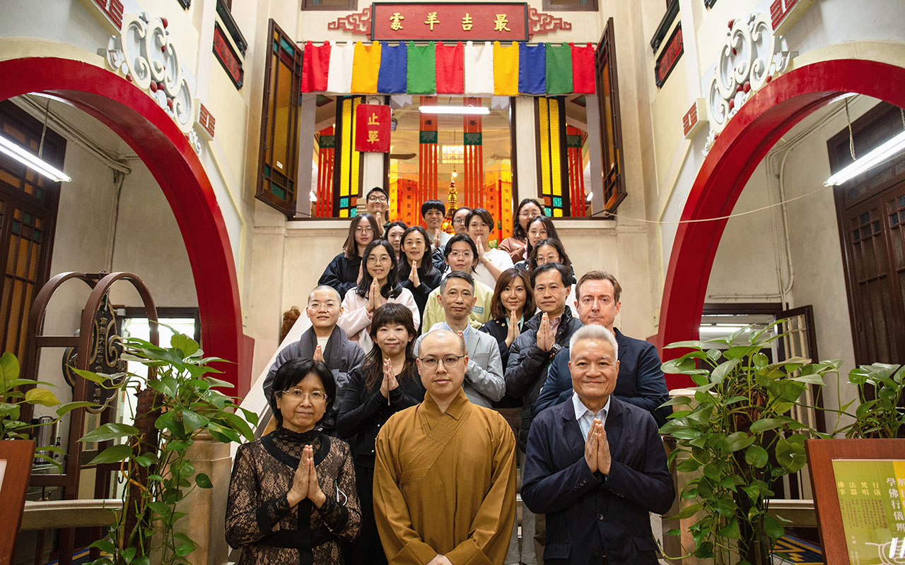 Visit to Tung Lin Kok Yuen (2023) - HKU Centre of Buddhist Studies